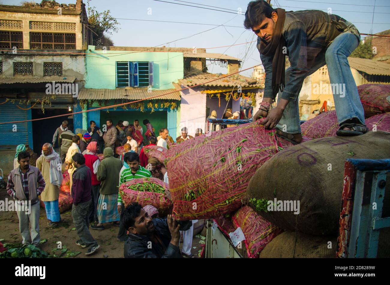 Vegetable wholesale market in Delhi India Stock Photo - Alamy