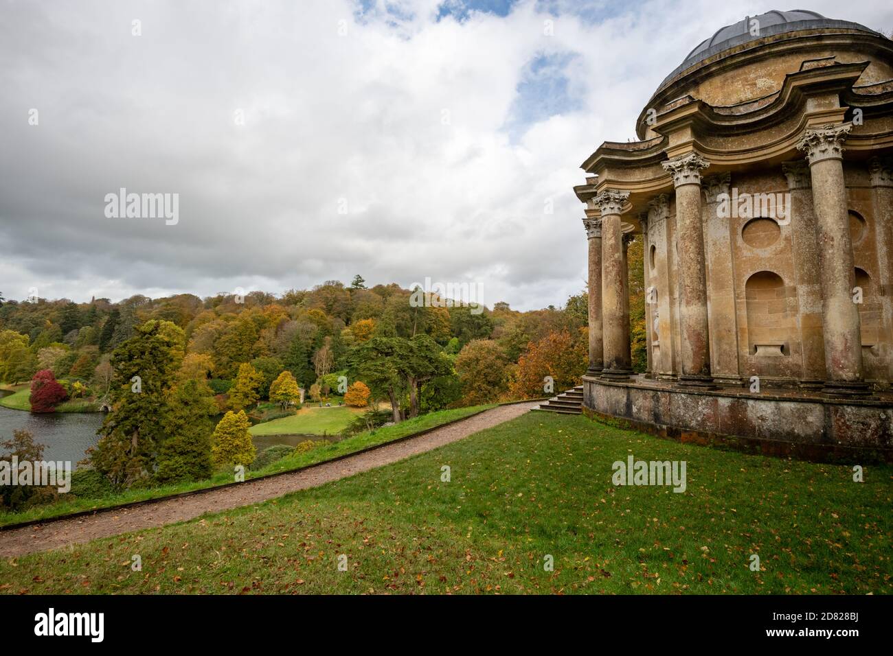 Temple of apollo stourhead High Resolution Stock Photography and Images ...
