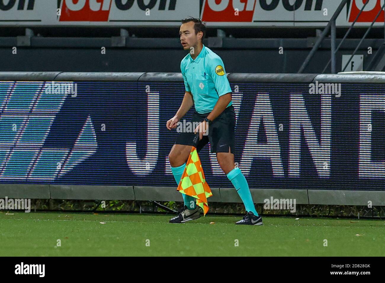 ROTTERDAM, NETHERLANDS - OCTOBER 26: Assistent referee Alwin Steeg ...