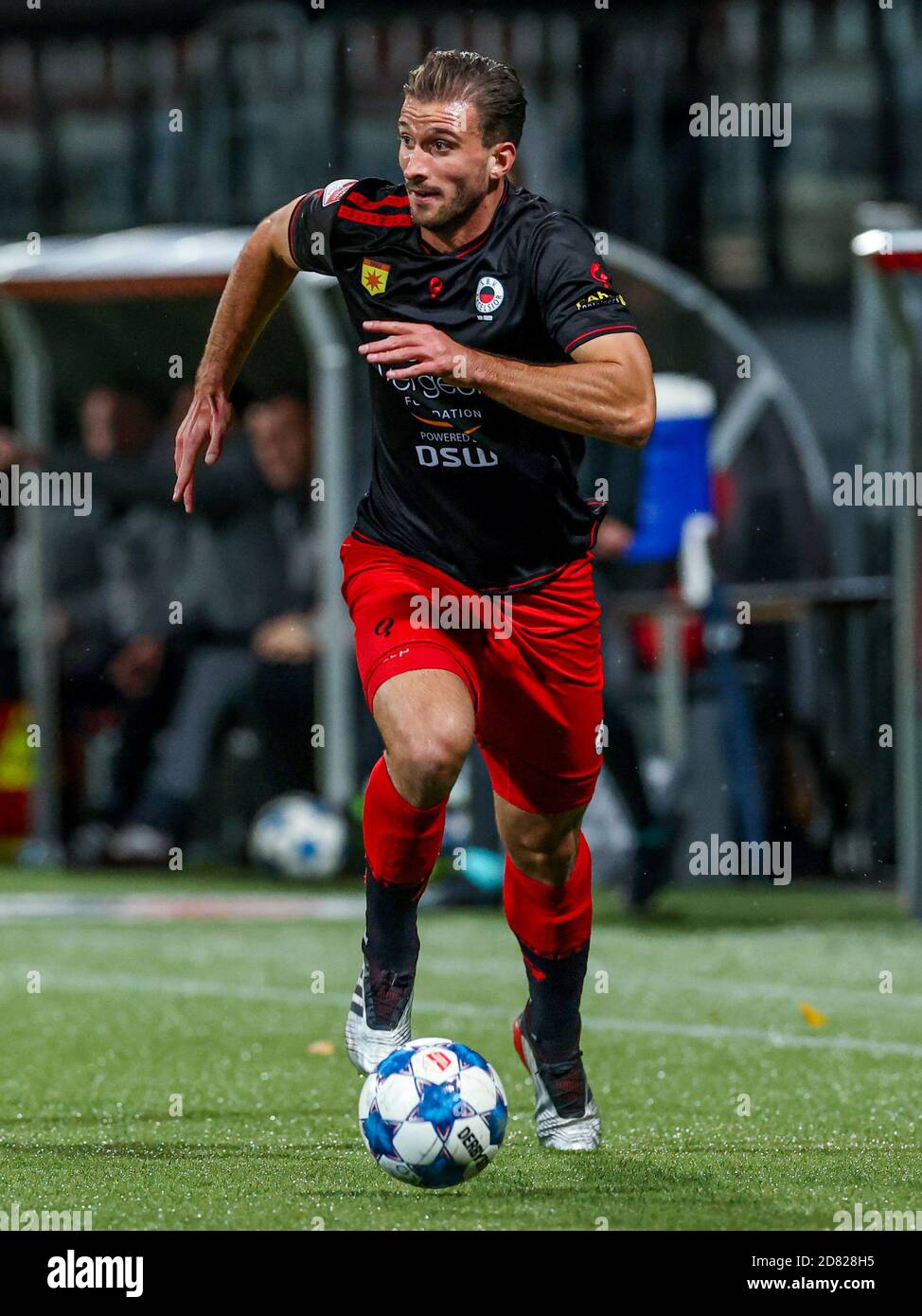 ROTTERDAM, NETHERLANDS - OCTOBER 26: Robin van der Meer of Excelsior ...