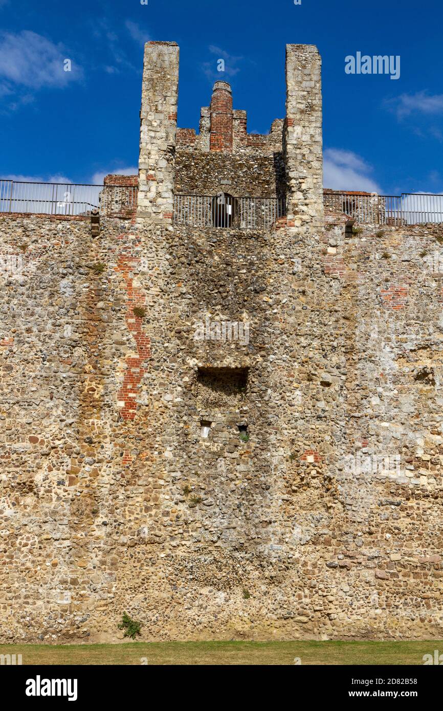 Framlingham castle hi-res stock photography and images - Alamy