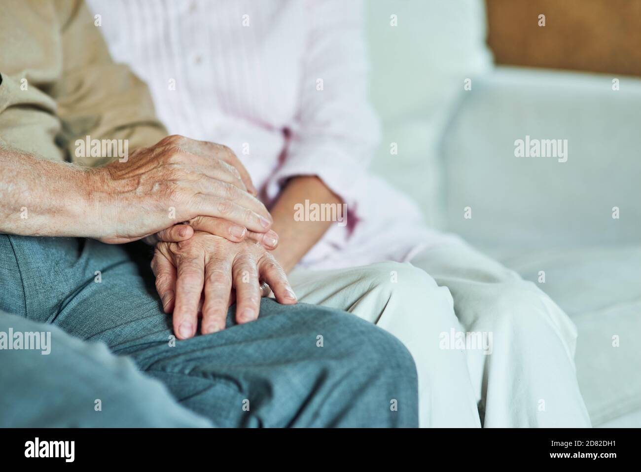 Husband and wife hold hands hi-res stock photography and images - Alamy