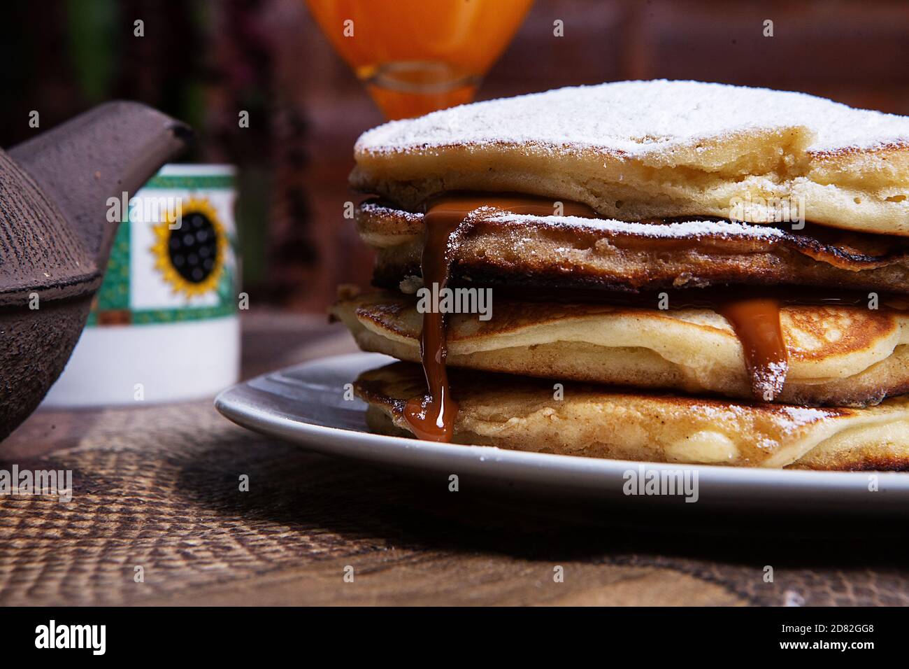 Pancakes table hi-res stock photography and images - Alamy