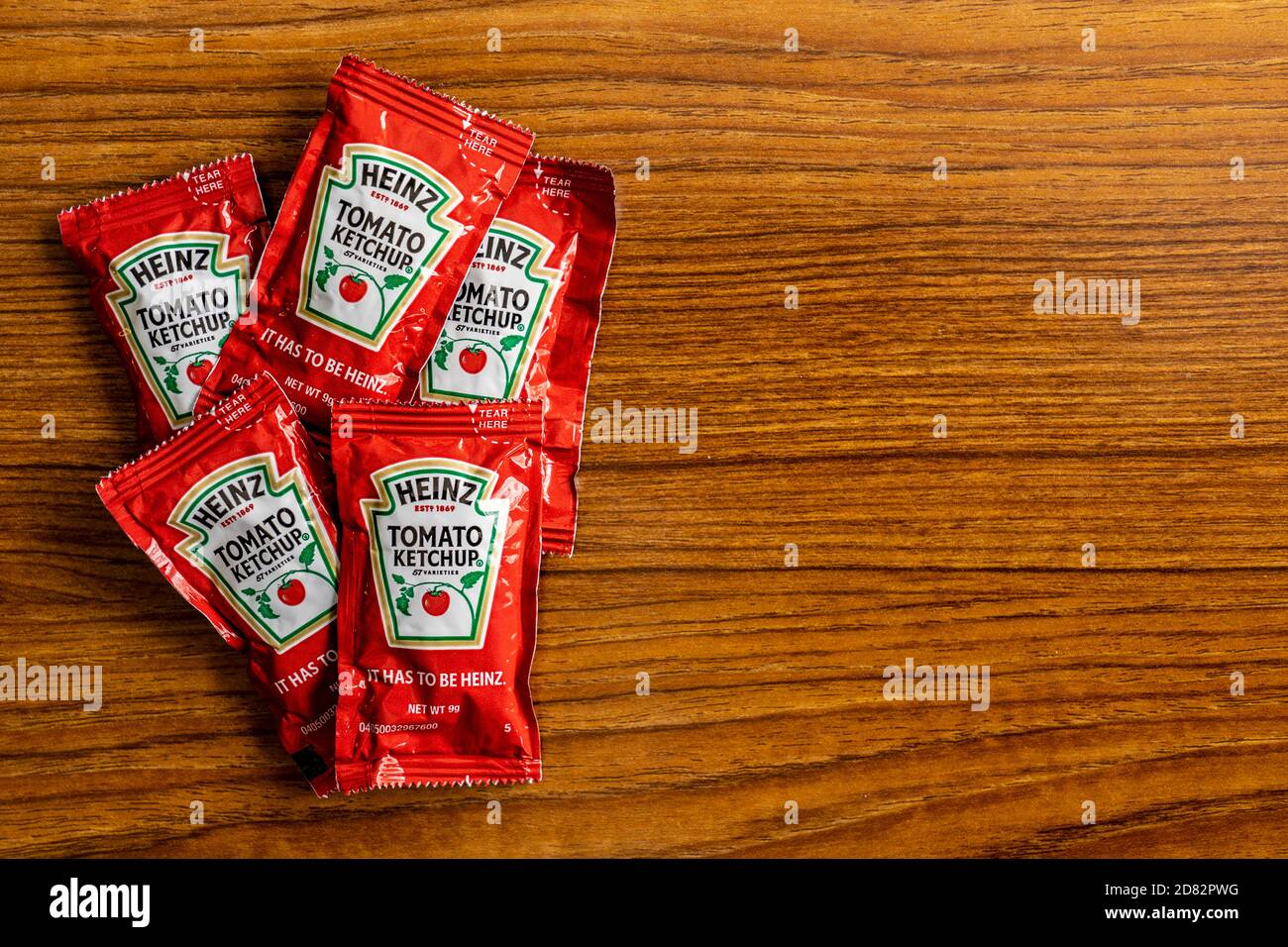 Ketchup sachet package hi-res stock photography and images - Alamy