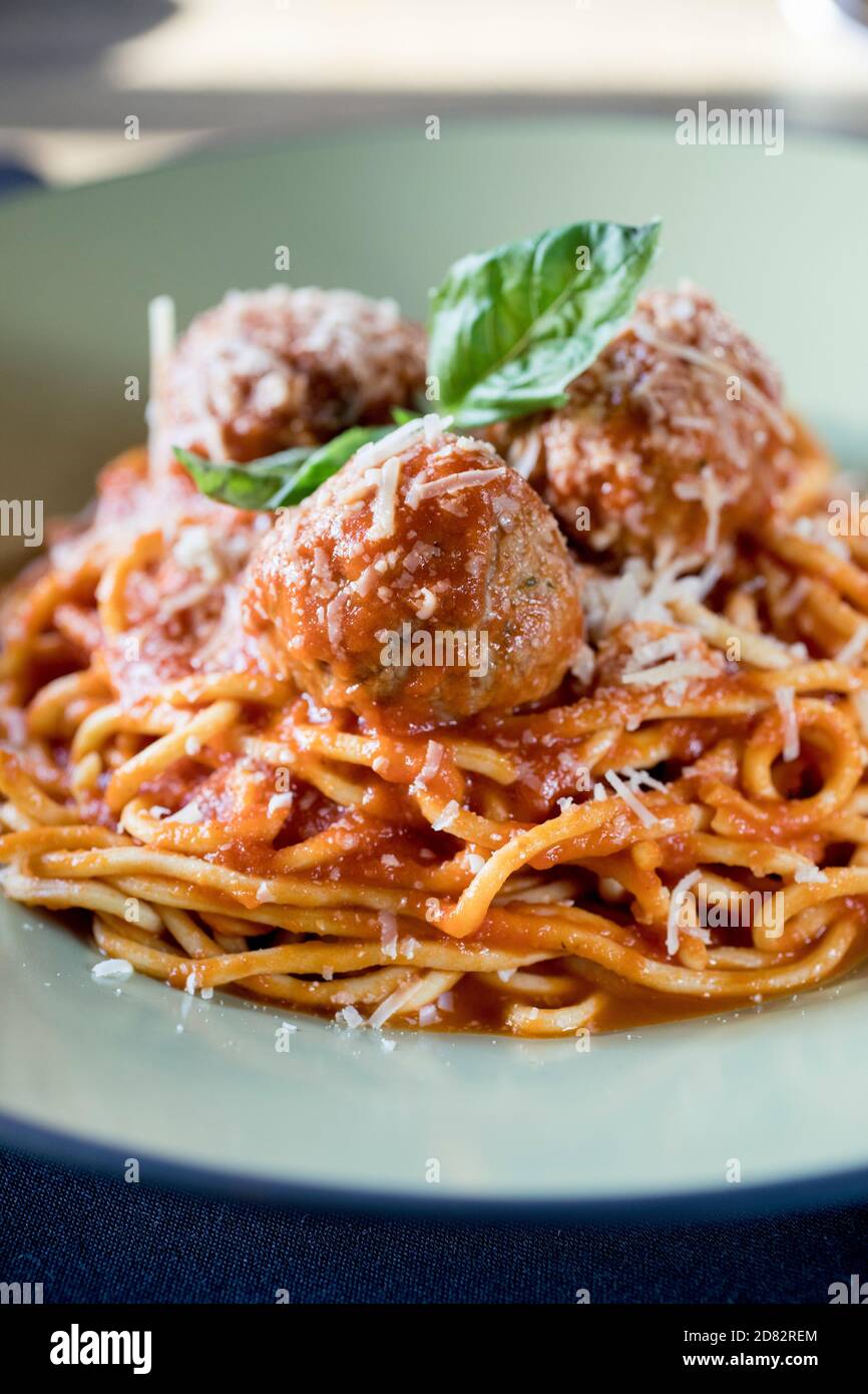 Spaghetti and meatball hi-res stock photography and images - Alamy