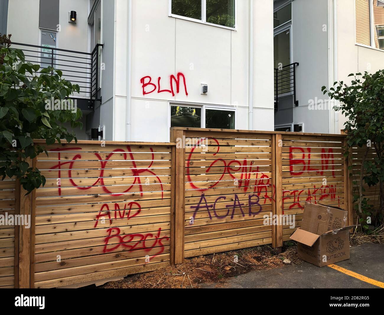 Seattle, USA Jun 15, 2020: Vandalized Townhomes at Chaz located by the ...