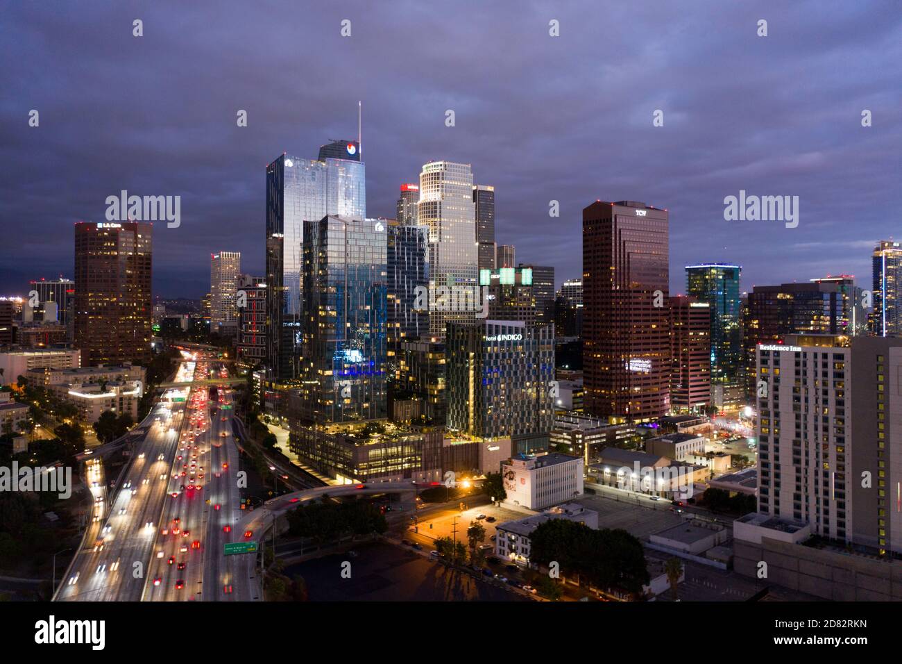 Aerial views of the downtown Los Angeles skyline as night falls Stock ...