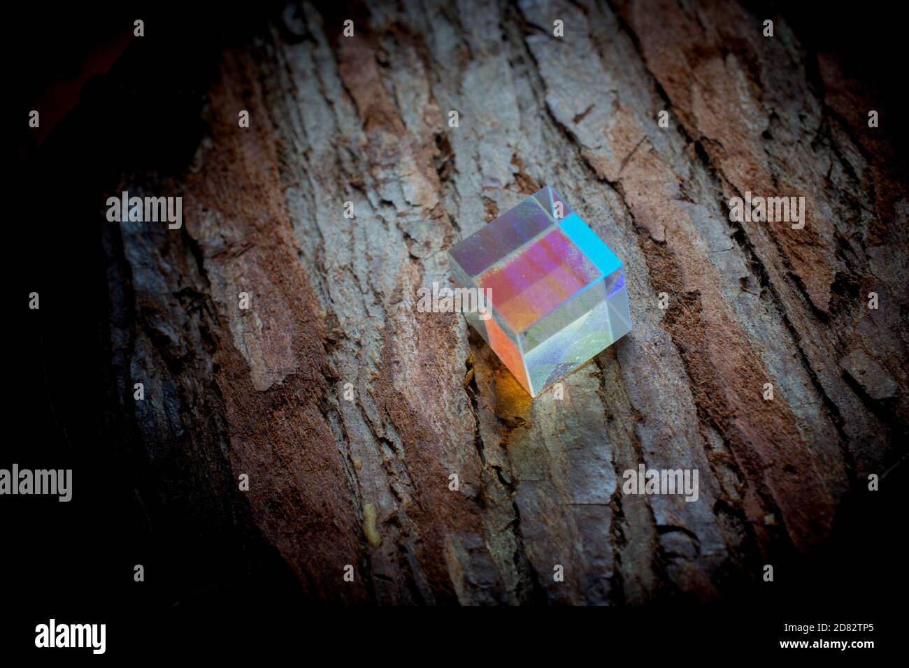 Light ray box experiment hi-res stock photography and images - Alamy