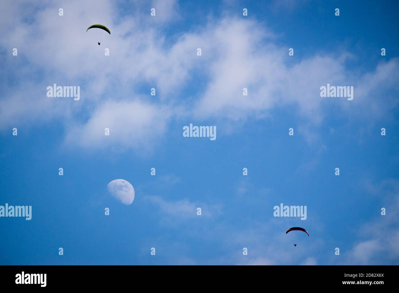 Human masses hi-res stock photography and images - Alamy