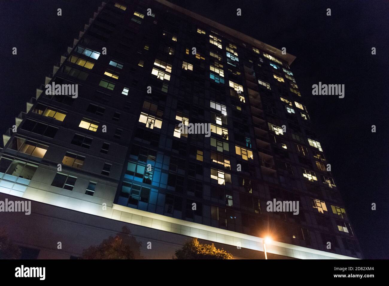 Bellevue, USA. 24th Oct, 2020. Early in the evening people watching a ...