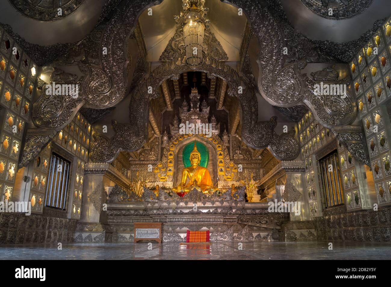 interior of buddhism temple in thailand Stock Photo - Alamy