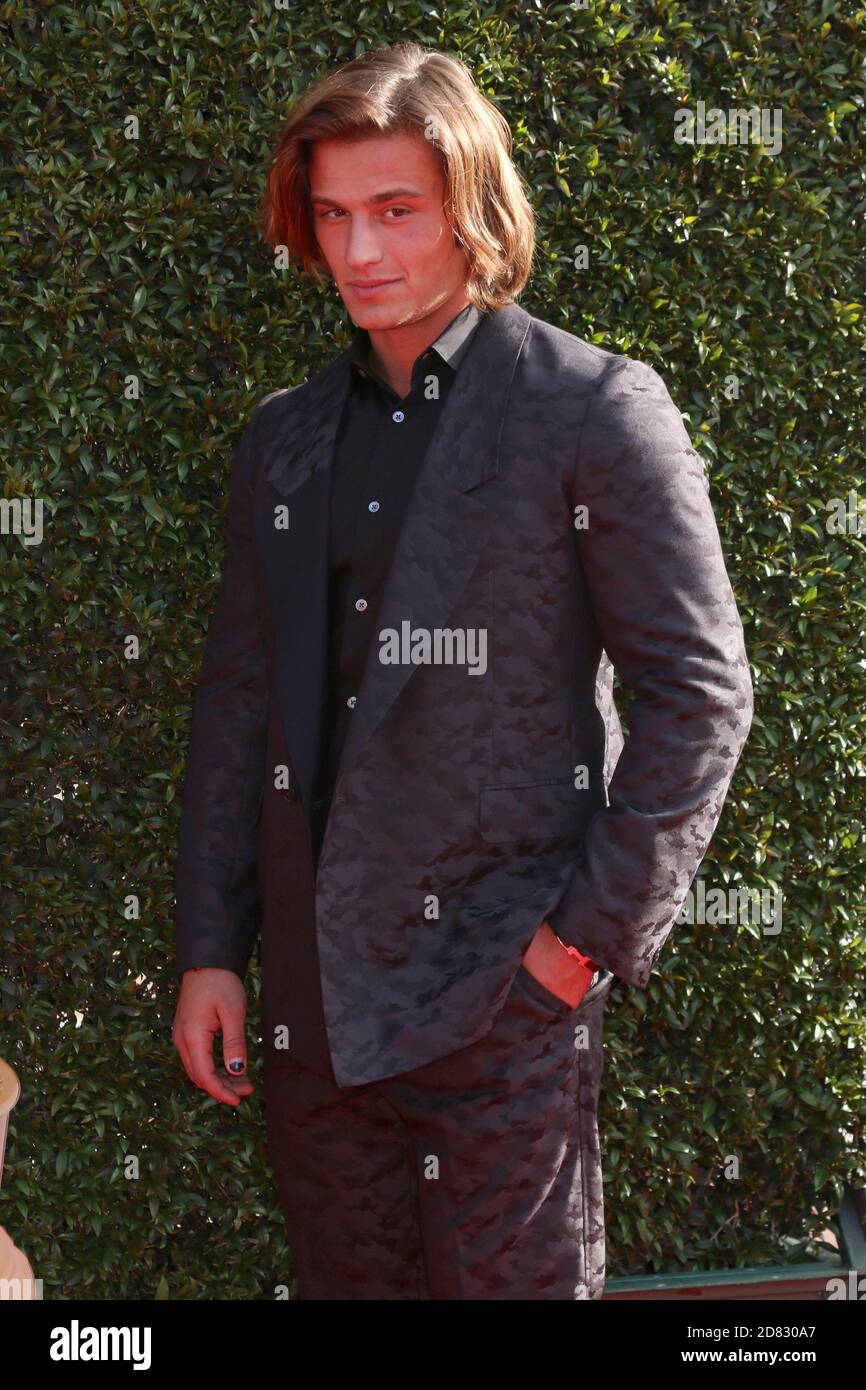 LOS ANGELES - APR 28: Bryant Wood at the 2017 Creative Daytime Emmy ...