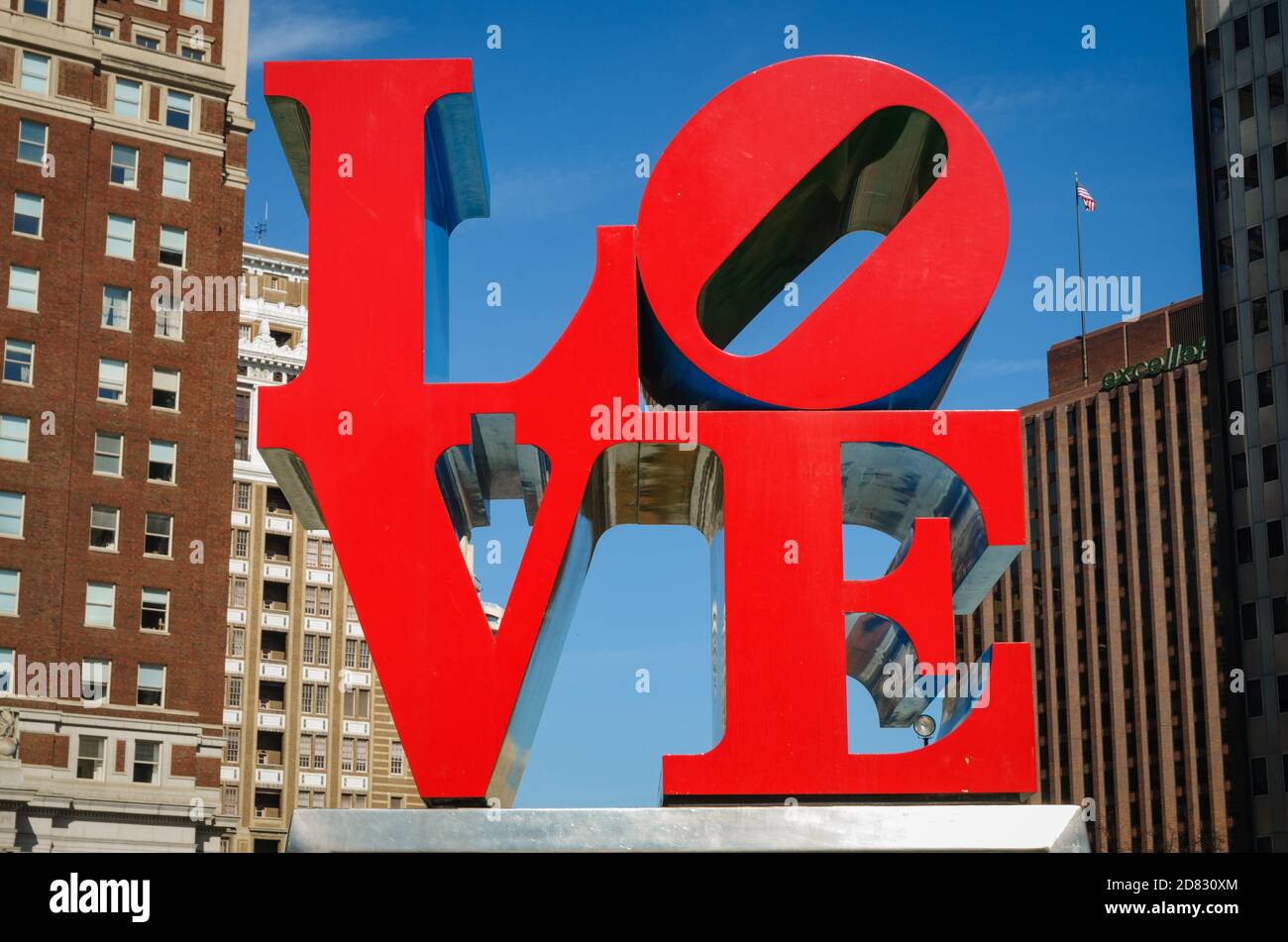 Love statue philadelphia hi-res stock photography and images - Alamy