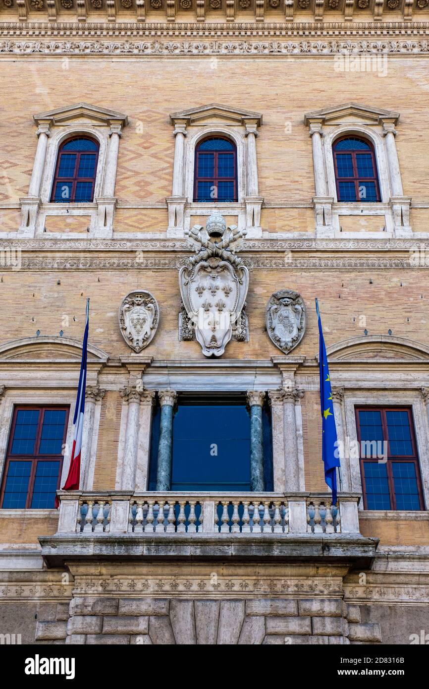 Piazza farnese square hi-res stock photography and images - Alamy