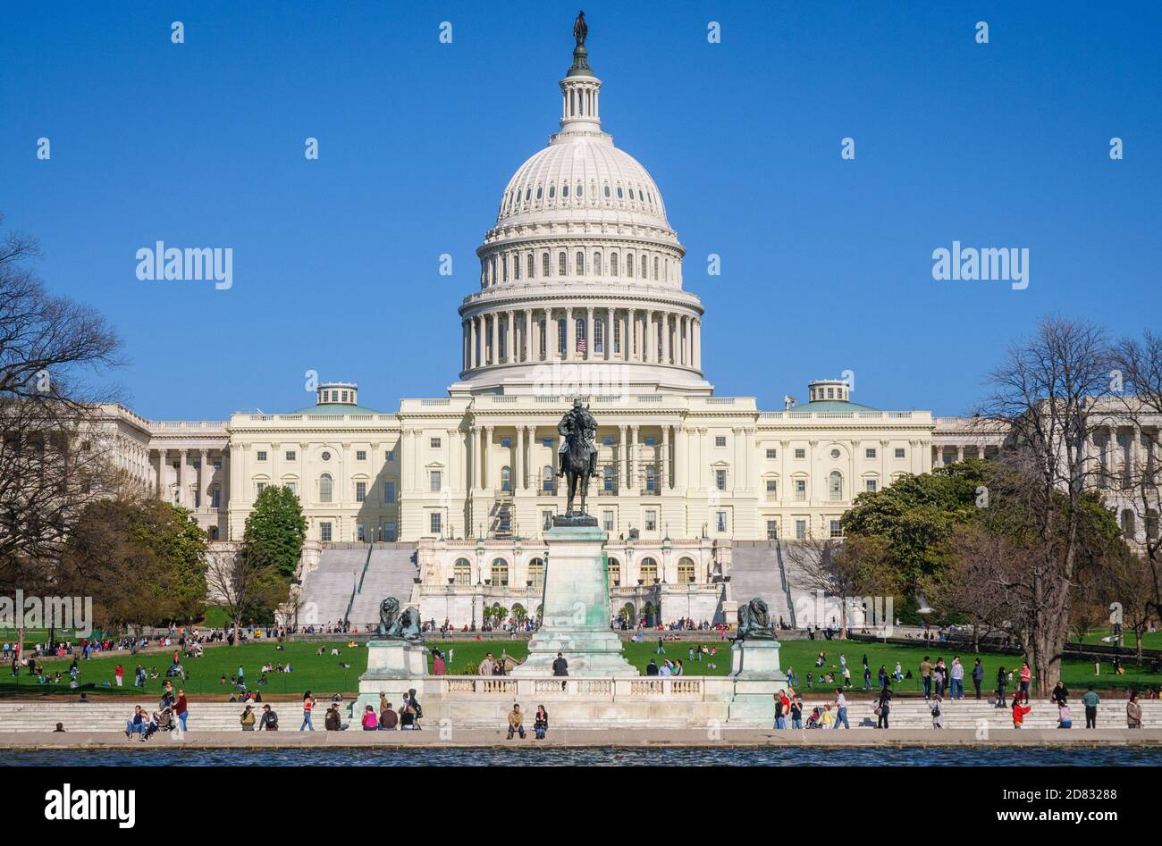Statue General Grant Capitol Building High Resolution Stock Photography ...