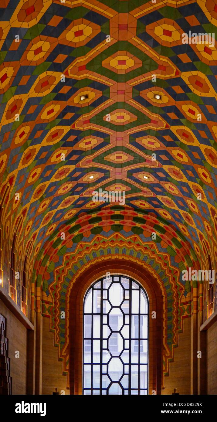 Barrel vaulted ceiling hi-res stock photography and images - Alamy