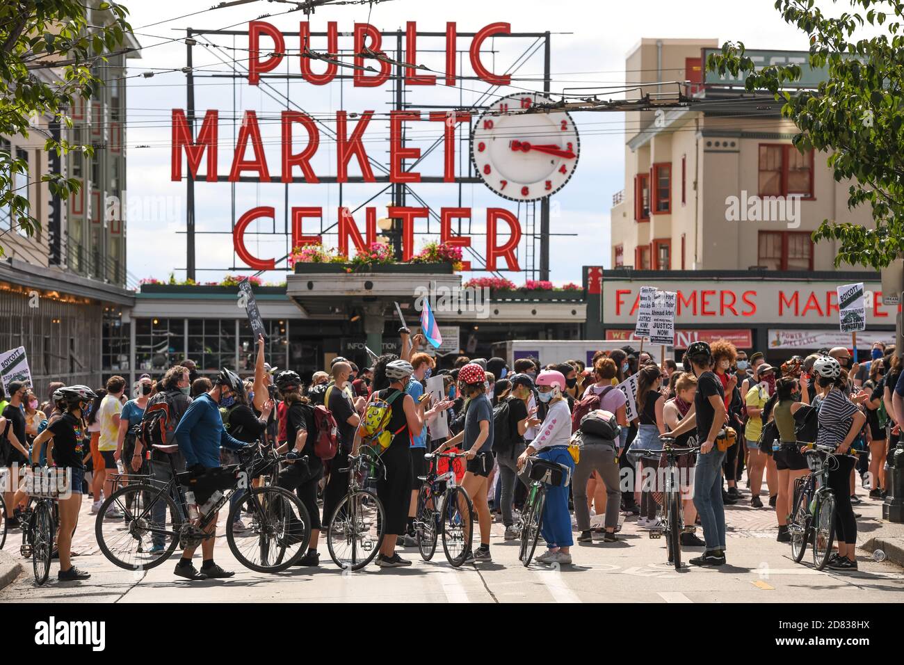 Seattle, USA - Jul 16, 2020: Anti-Police and Starbucks protest late in ...