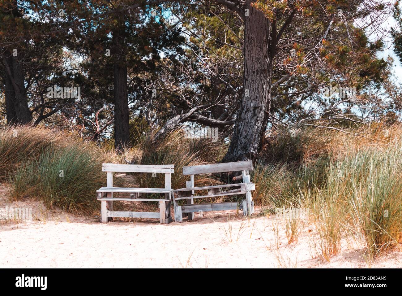 Wood pallet beach hi-res stock photography and images - Alamy