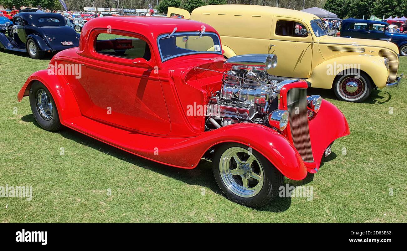 Red hot rod hi-res stock photography and images - Alamy