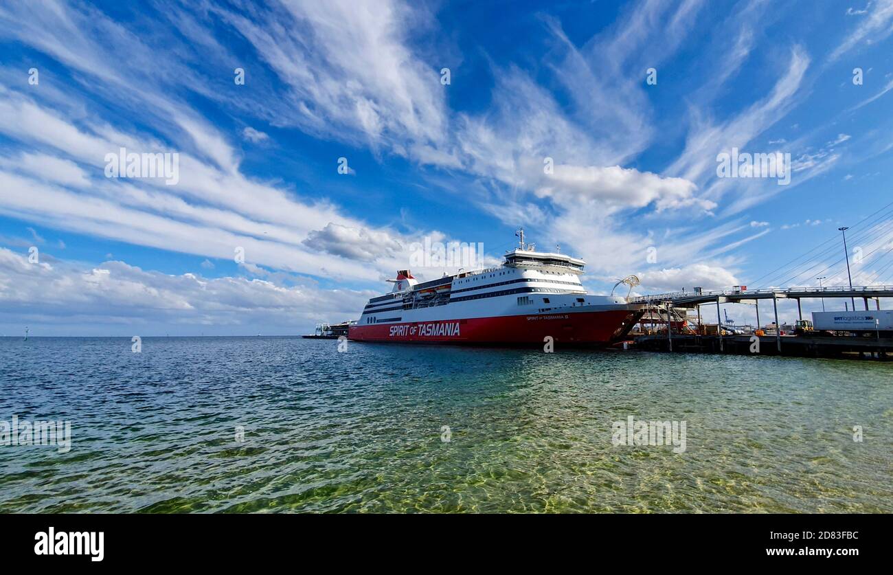 Spirit of australia boat hi-res stock photography and images - Alamy