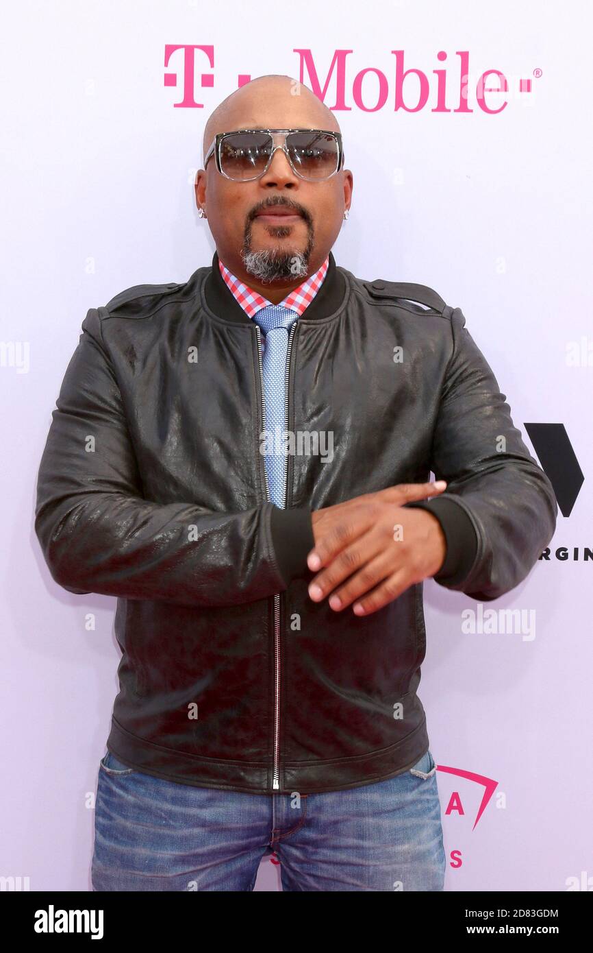 Daymond hi-res stock photography and images - Alamy