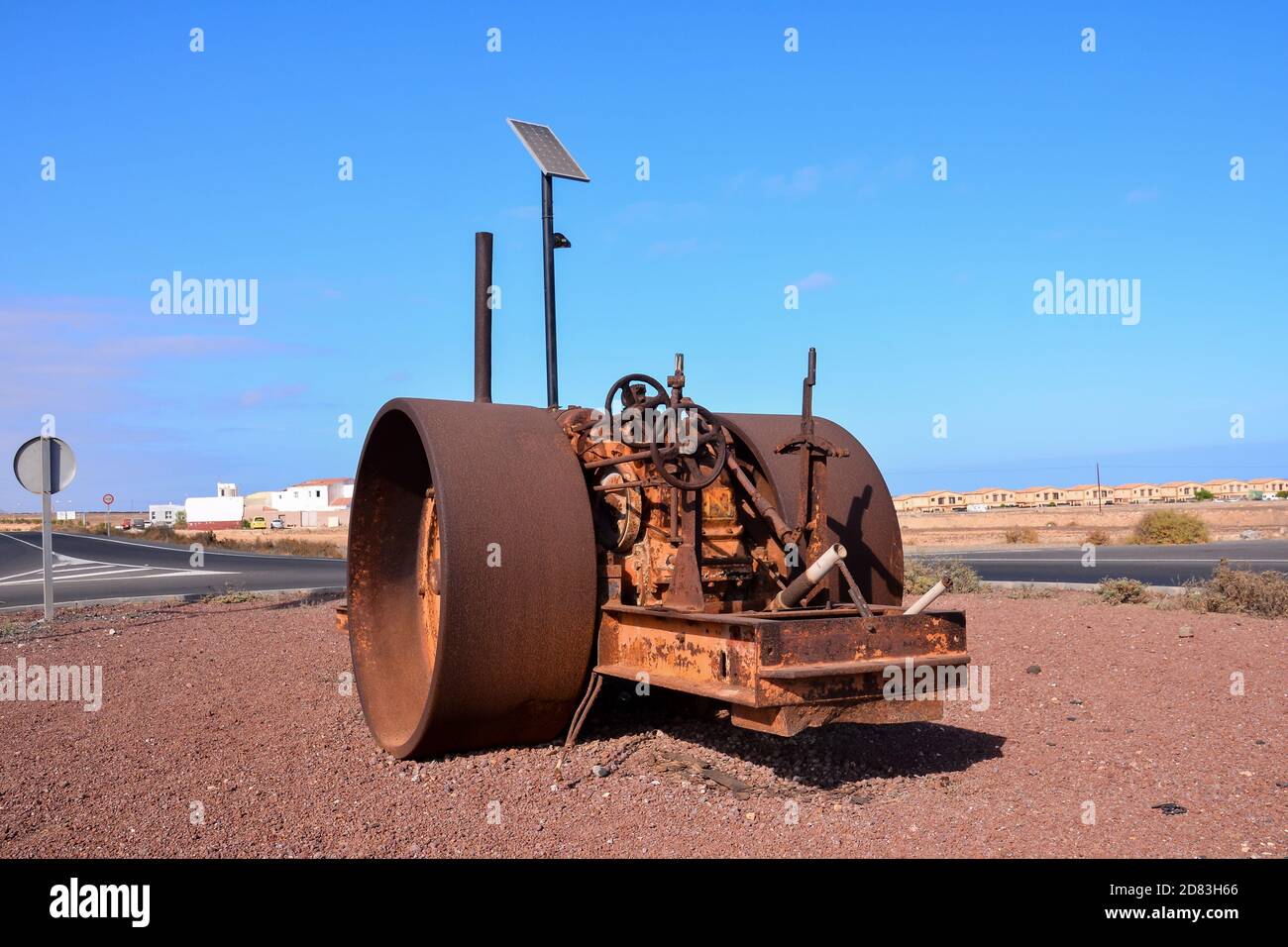 An old antique steam roller Stock Photo - Alamy