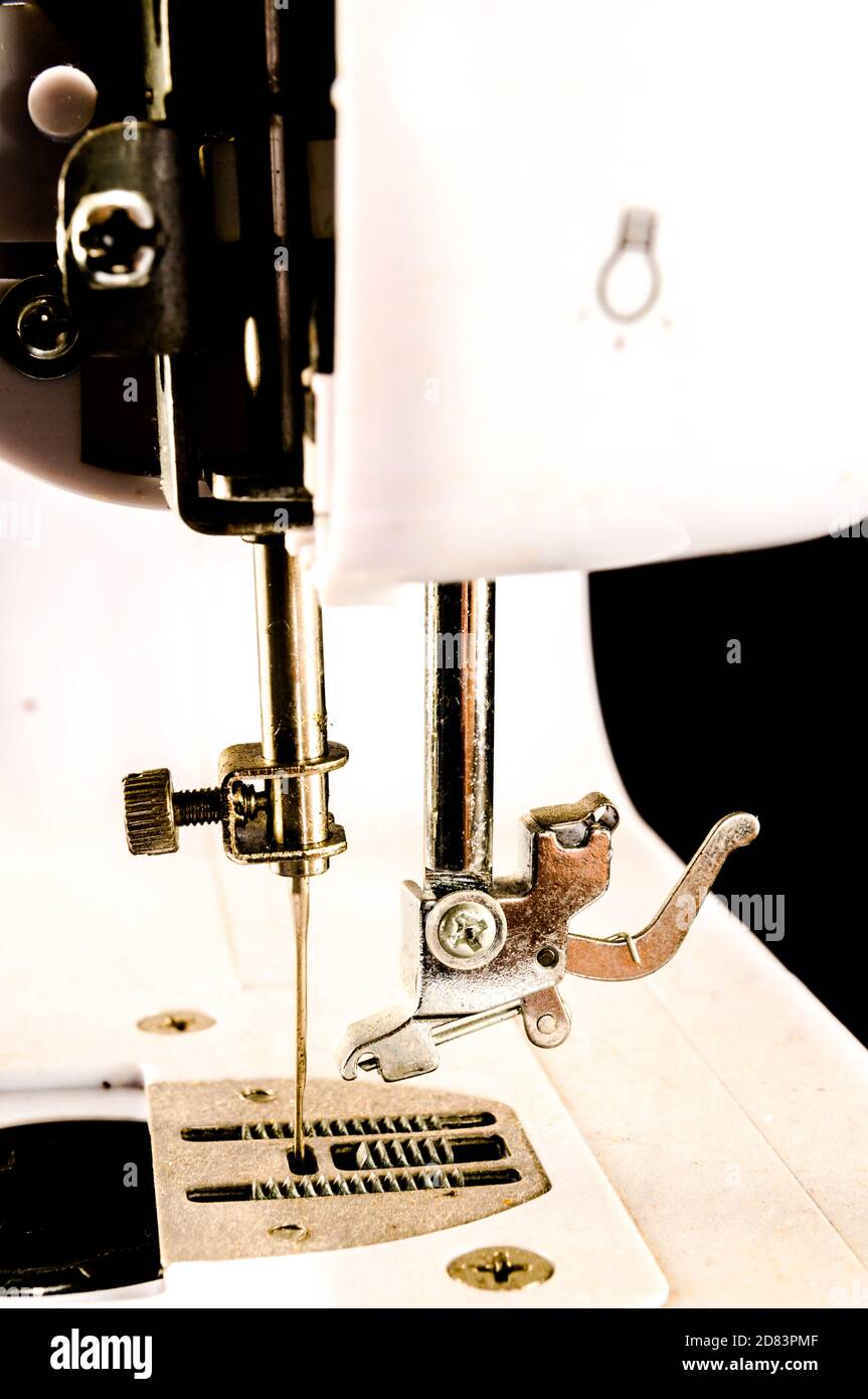 Old Vintage Sewing Machine Stock Photo - Alamy