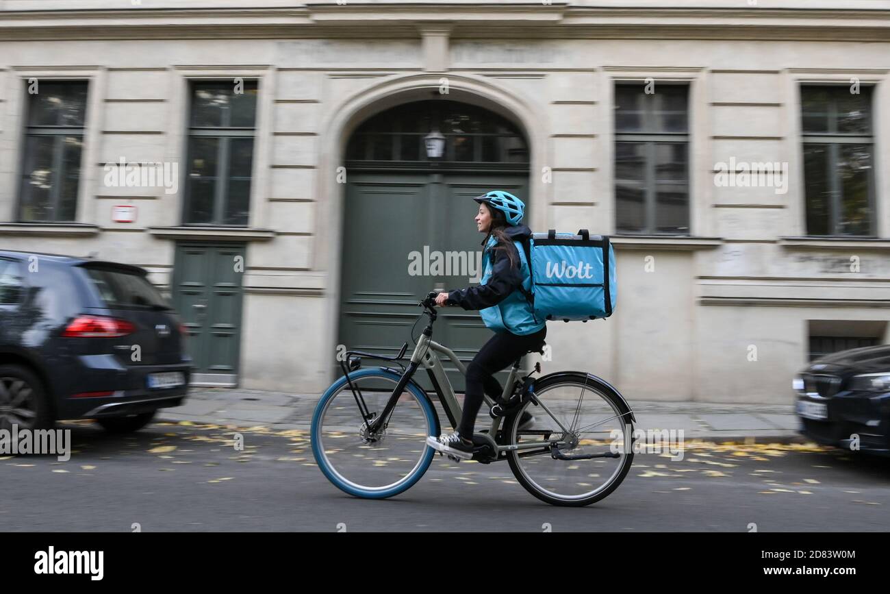 Wolt platform hi-res stock photography and images - Alamy