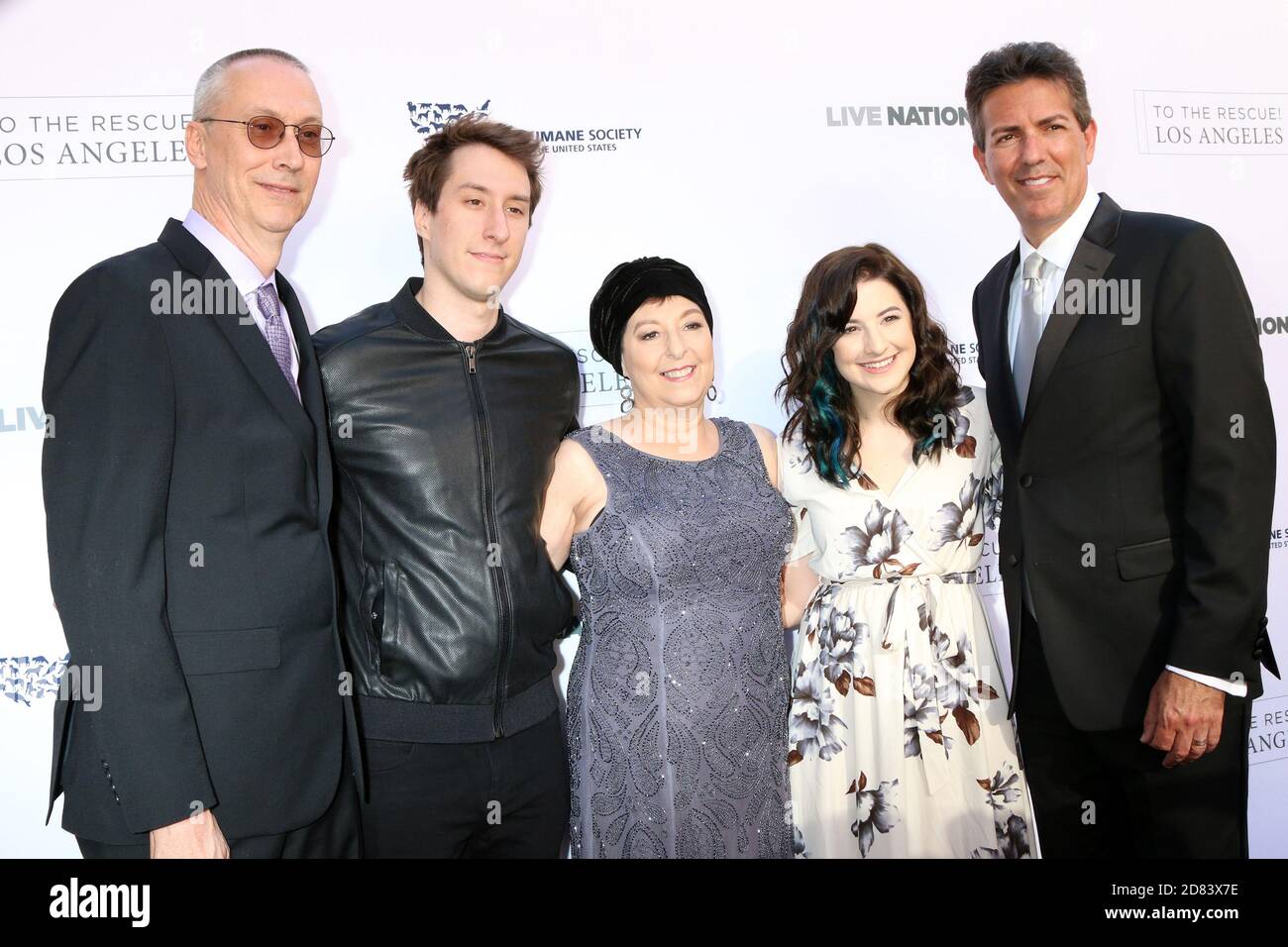 LOS ANGELES - APR 22: Bud Grimmie, Tina Grimmie, Marcus Grimmie, Sarah ...