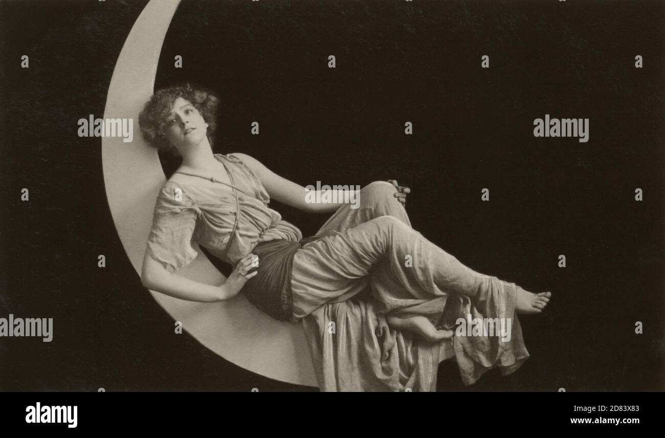 Vintage Postcard. Gabrielle Ray (English actress) and Moon - photo by W & D Downey (London ...