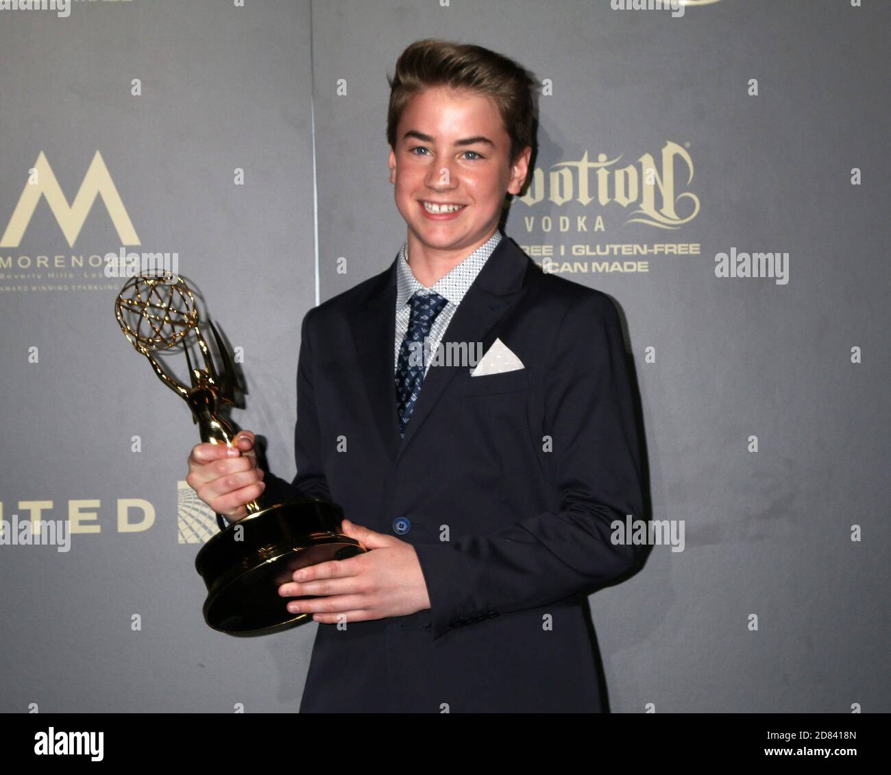 LOS ANGELES - APR 29: Isaac Kragten at the 2017 Creative Daytime Emmy ...