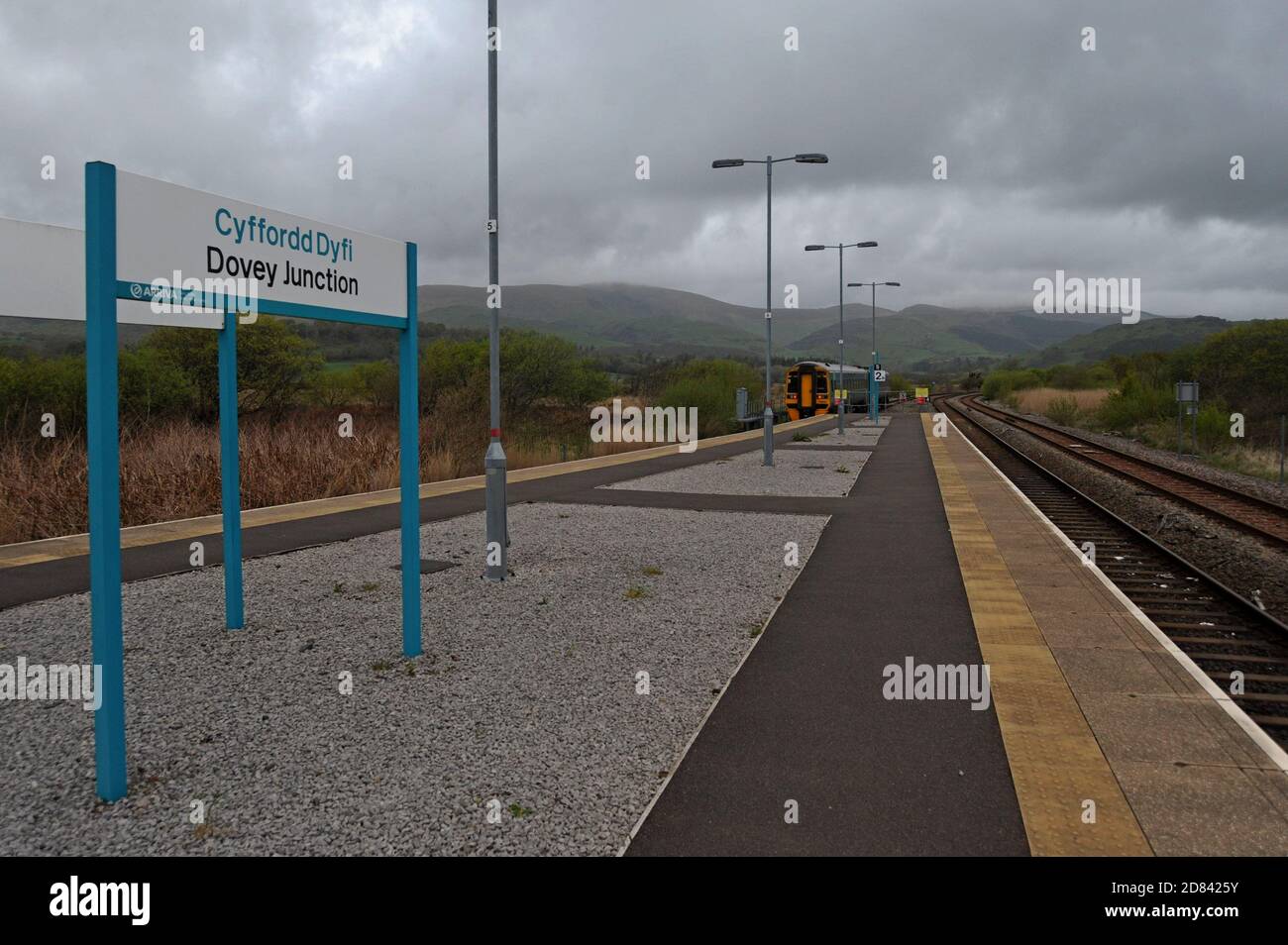 Dovey junction railway station hi-res stock photography and images - Alamy