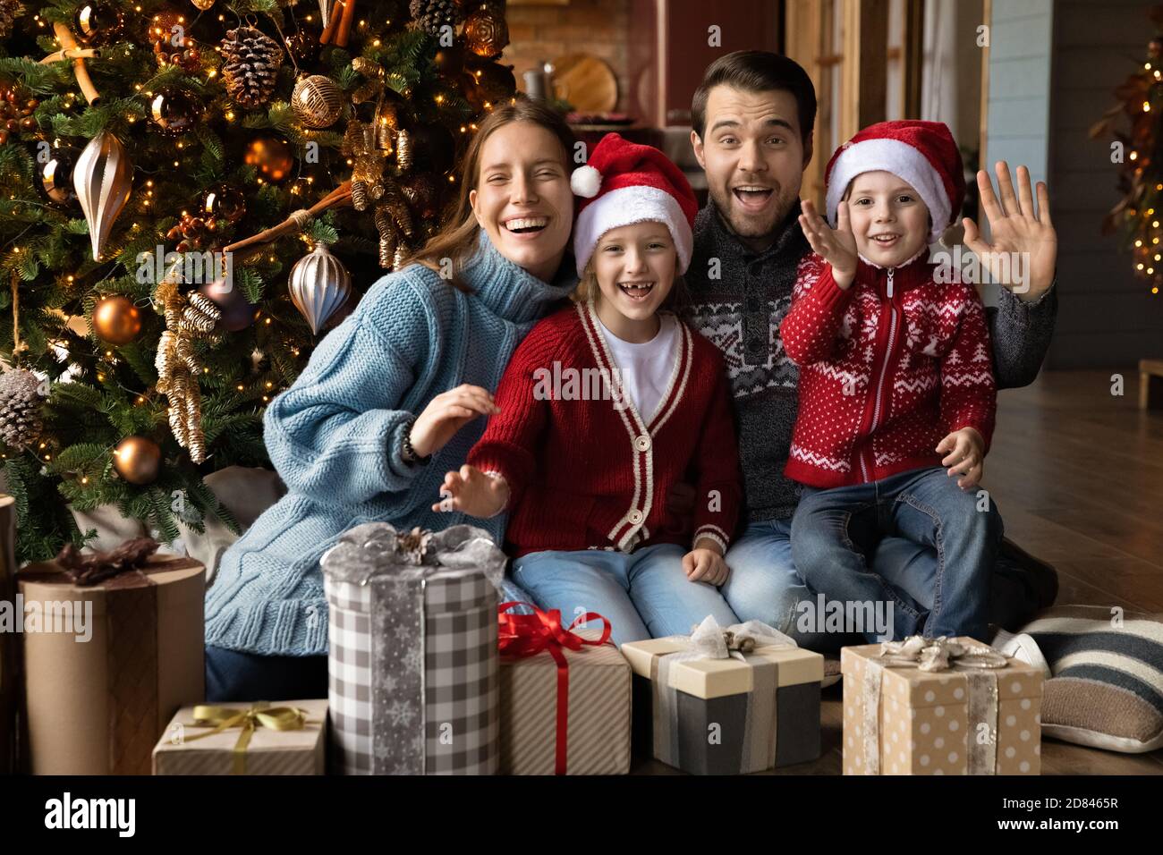 Christmas Family Portrait Poses