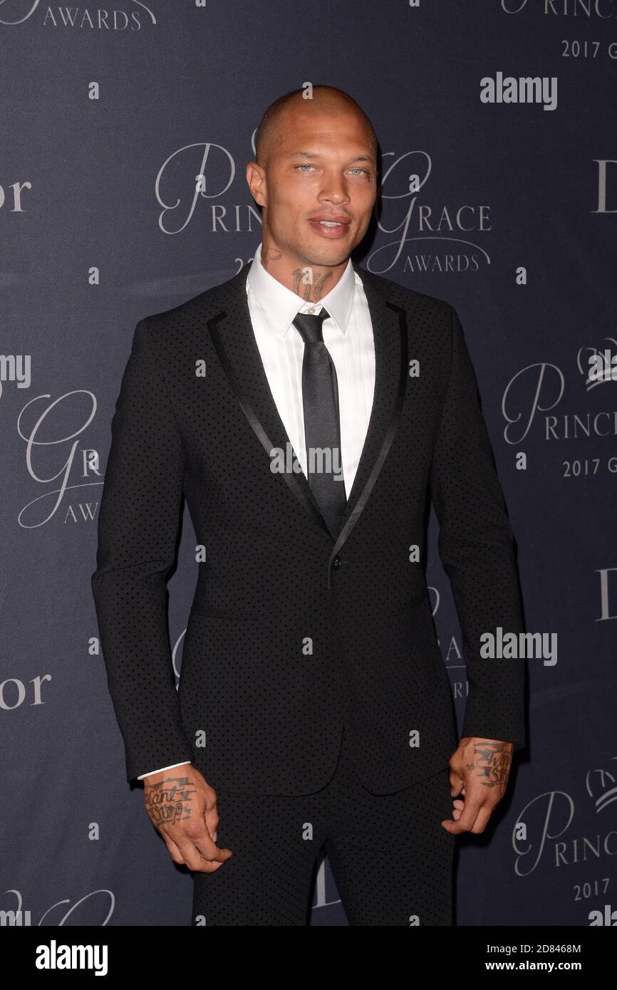 LOS ANGELES - OCT 25: Jeremy Meeks at the 2017 Princess Grace Awards ...