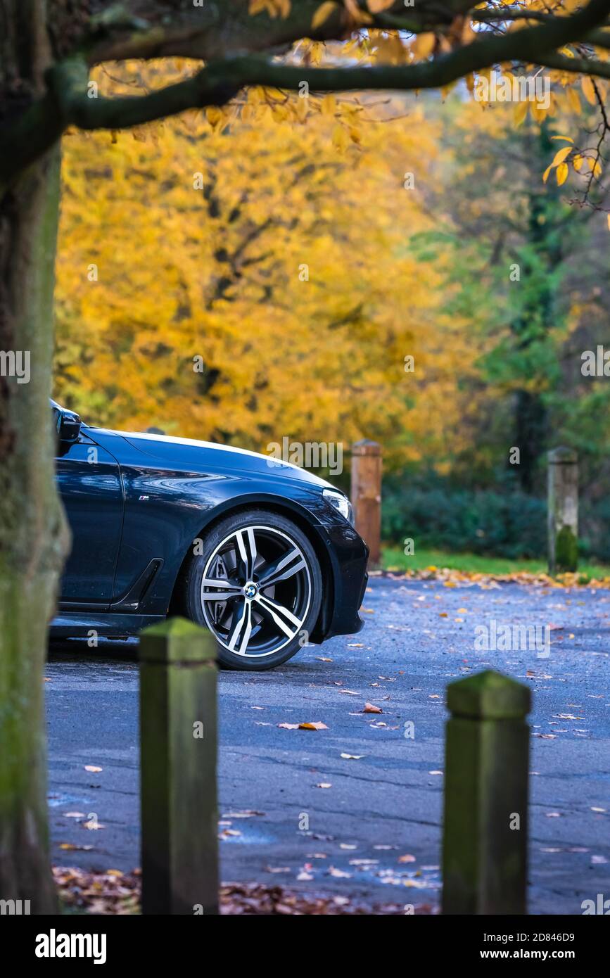 Backstreet parking hi-res stock photography and images - Alamy