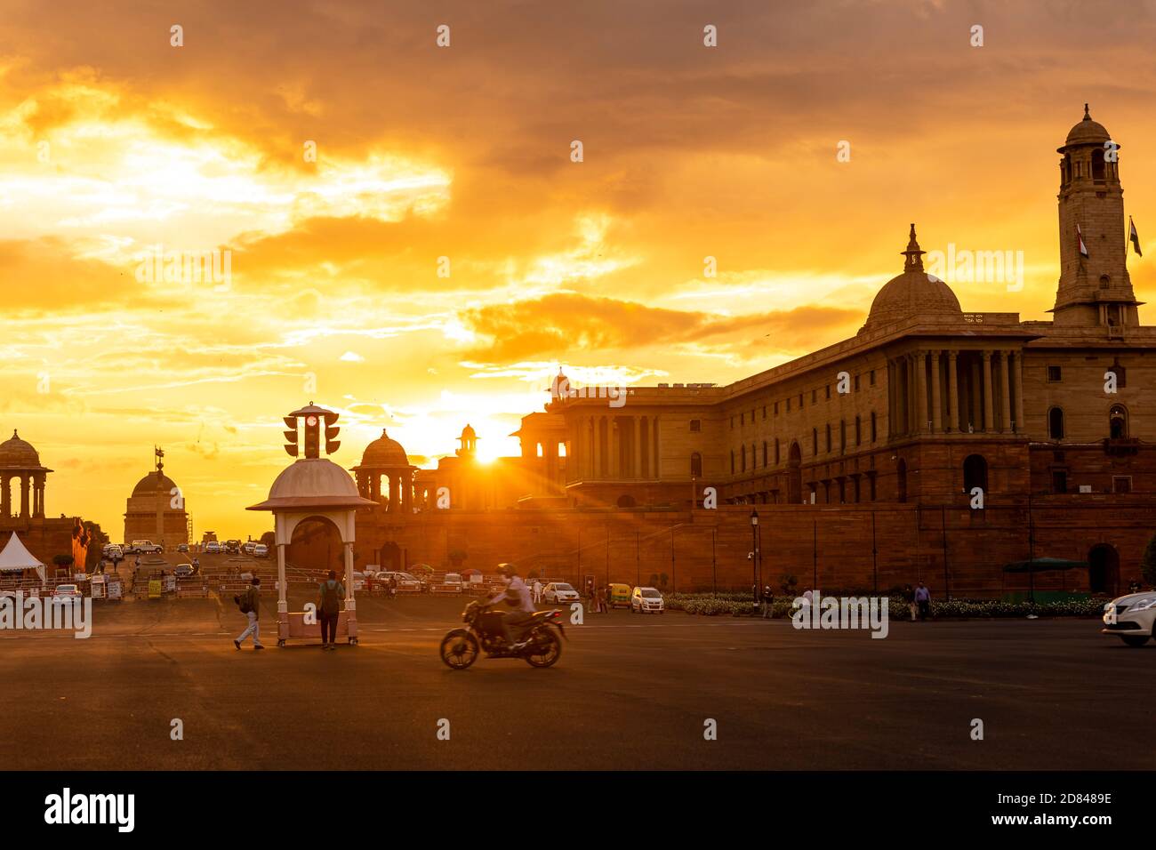 View of a gorgeous sunset with colourful yellow sky behind the iconic ...