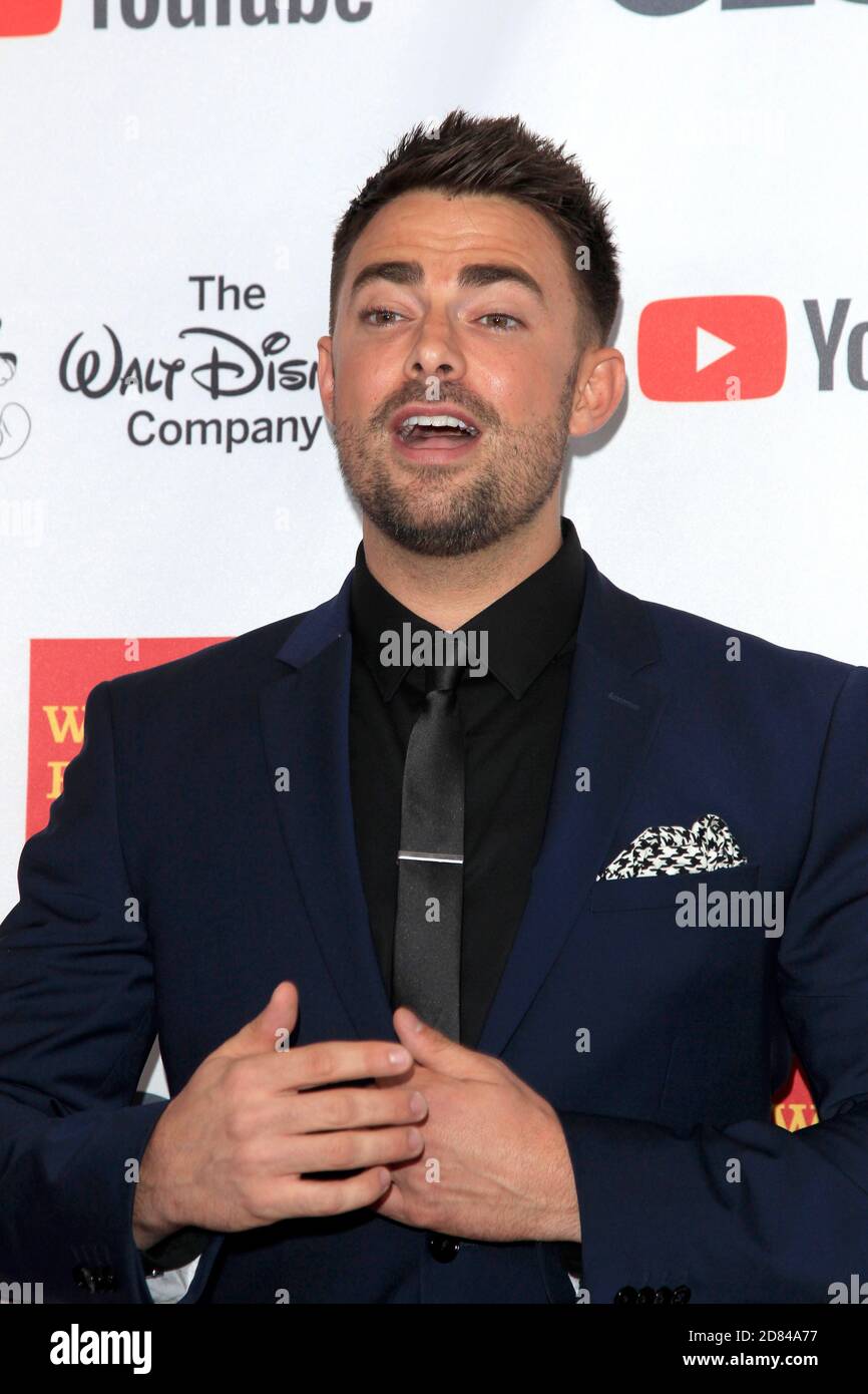 2017 jonathan bennett hi-res stock photography and images - Alamy