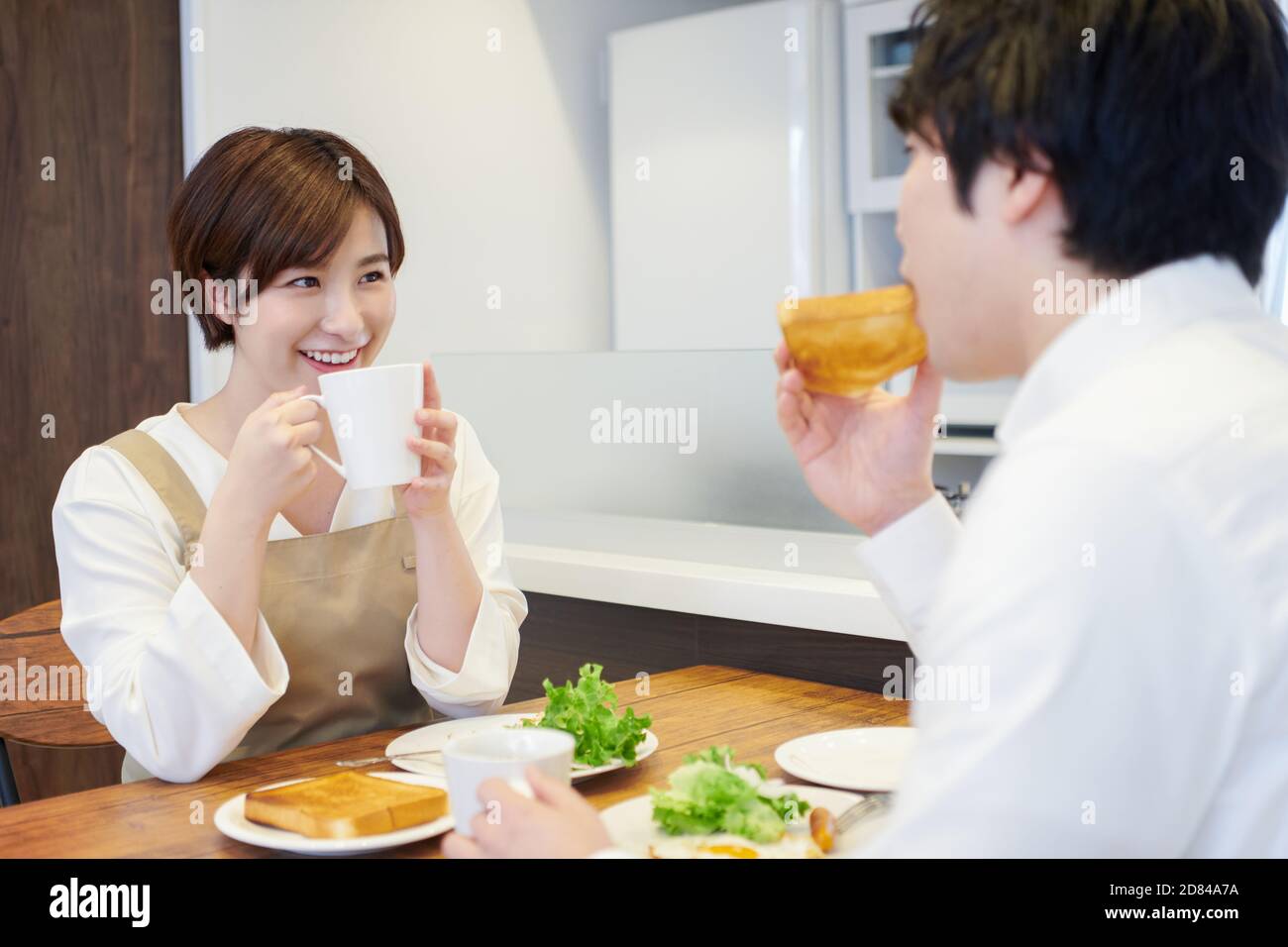 Japanese couple at home Stock Photo - Alamy