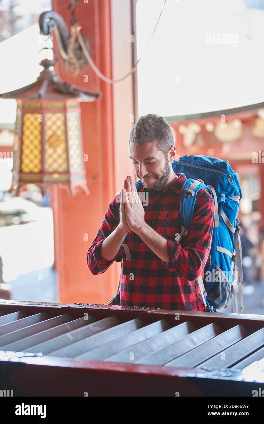 Caucasian man visiting Tokyo, Japan Stock Photo - Alamy