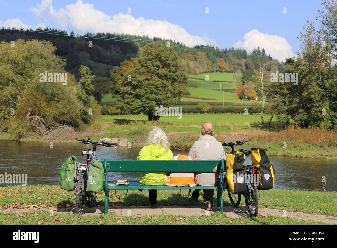 River Wye, National Cycle Network (Route 8) and Wye Valley Way, Groe ...