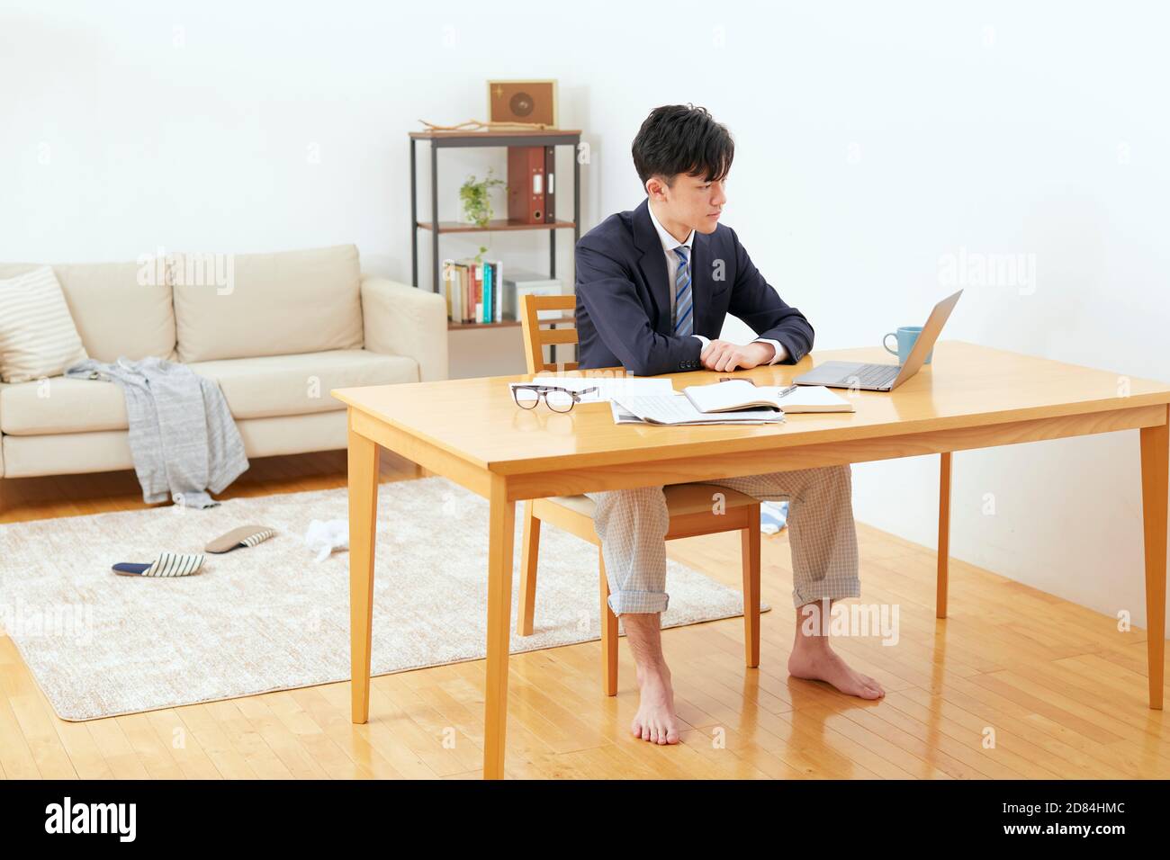 Japanese man working from home Stock Photo - Alamy