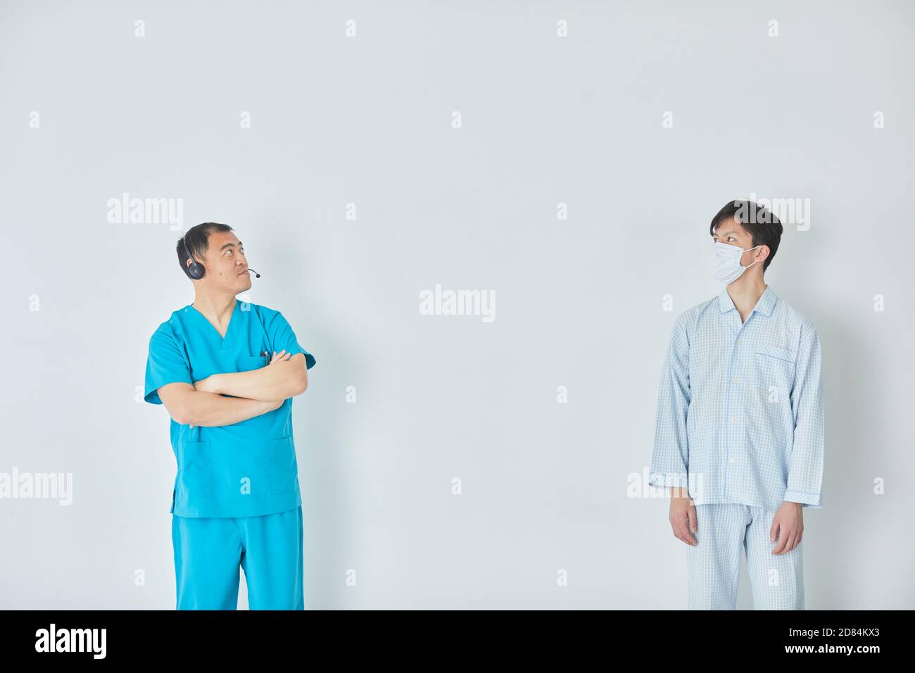 Japanese doctor and patient Stock Photo - Alamy