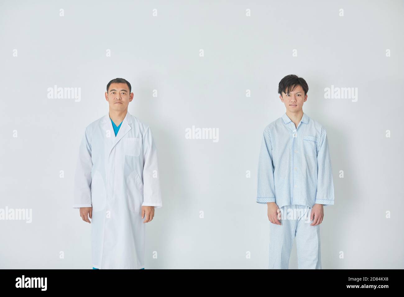 Japanese doctor and patient Stock Photo - Alamy