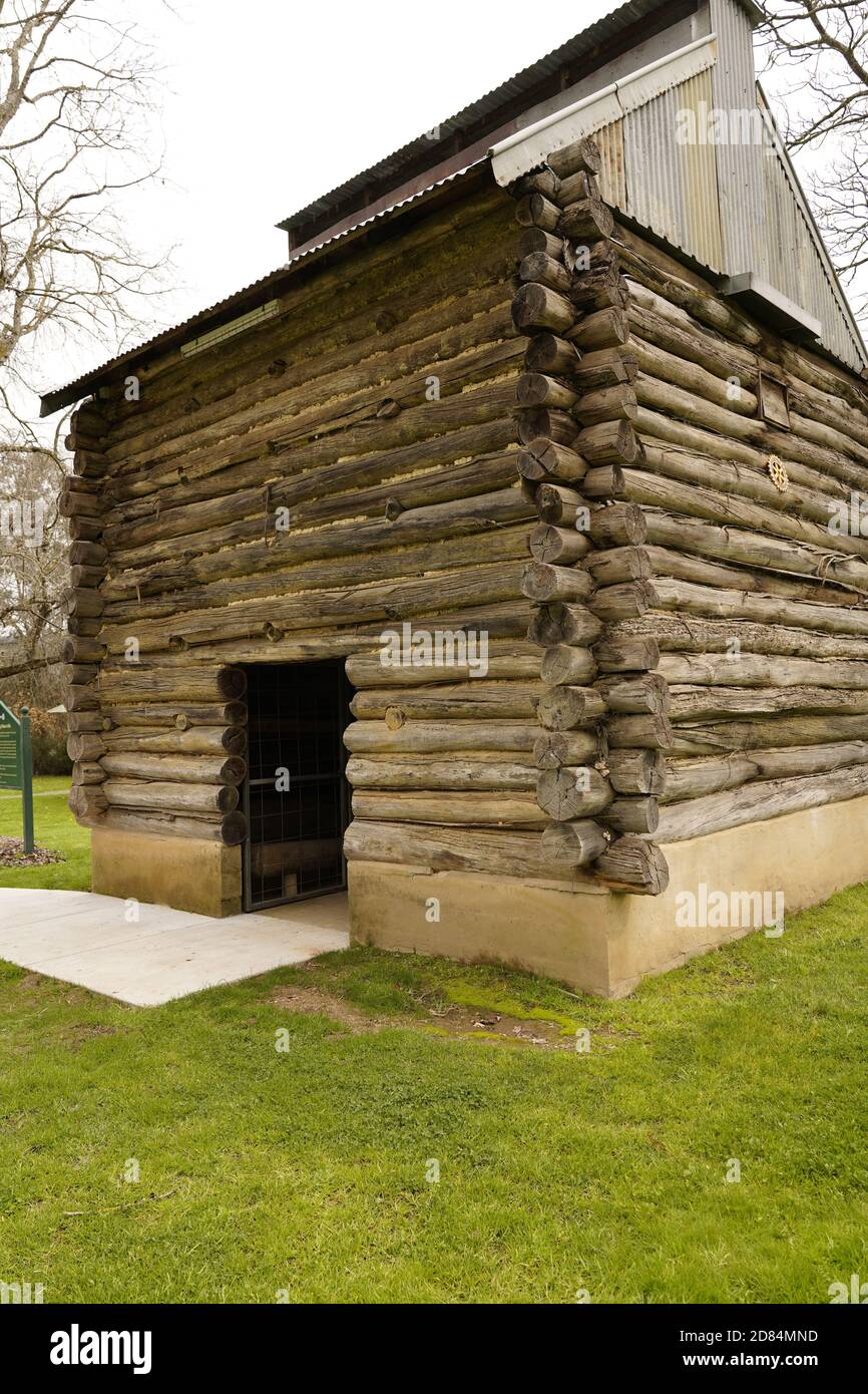 Historic Log Tobacco Kiln, Myrtleford, Australia Stock Photo - Alamy