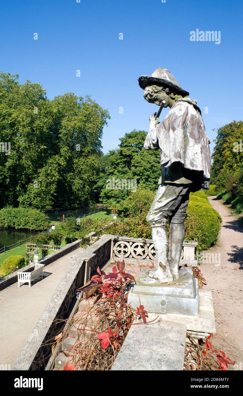 Piper Statue High Resolution Stock Photography and Images - Alamy