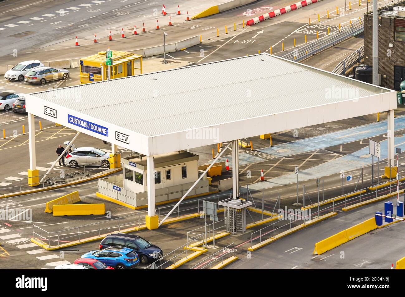 Customs and port and dover hi-res stock photography and images - Alamy