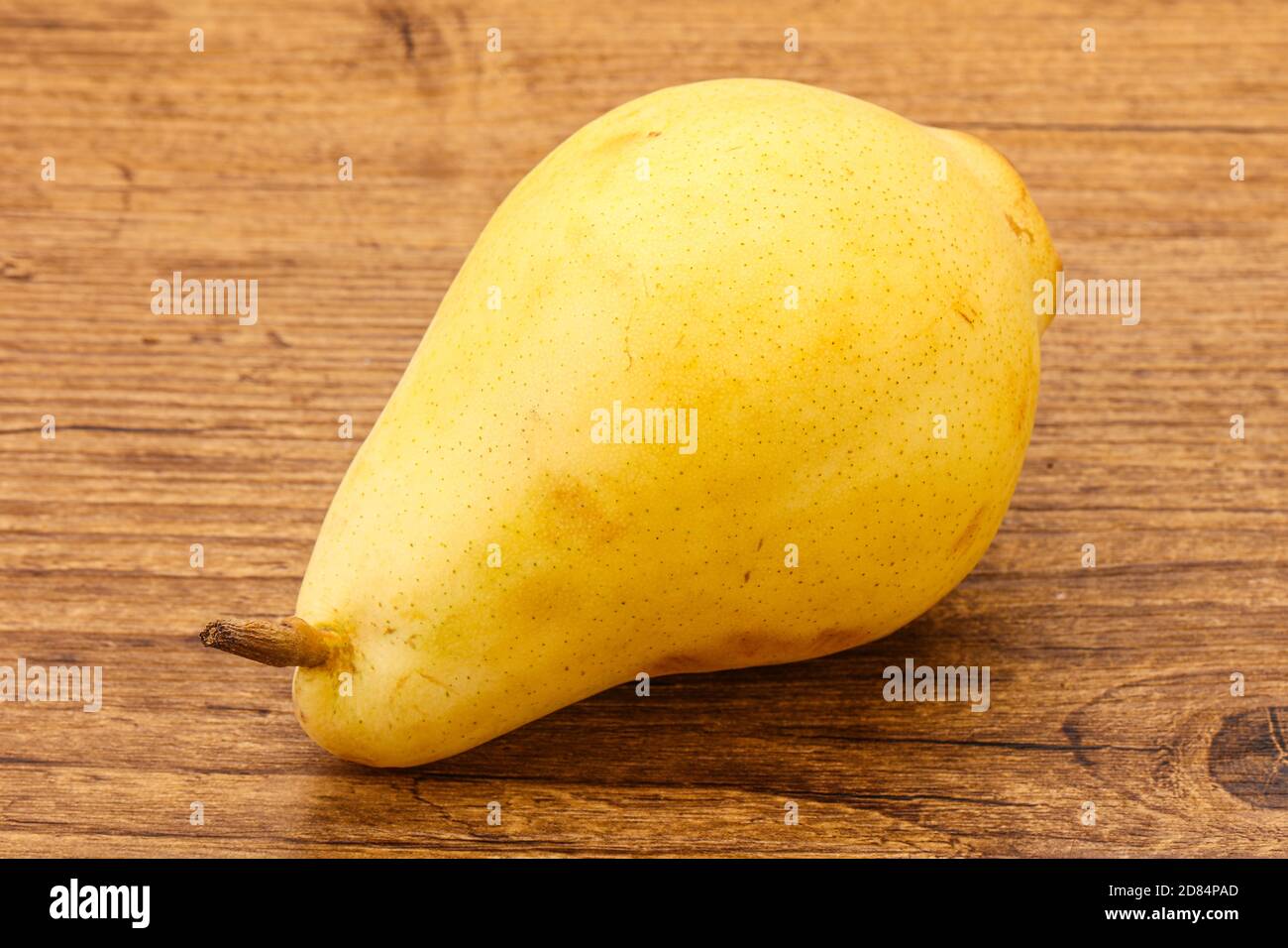 Ripe, tsasty and sweet Yellow Chinese Pear Stock Photo - Alamy