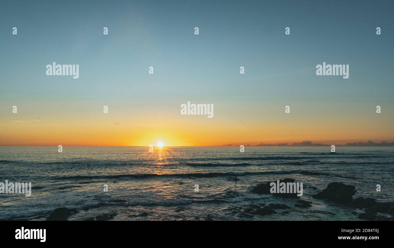 Sunset cliffs waves san diego hi-res stock photography and images - Alamy