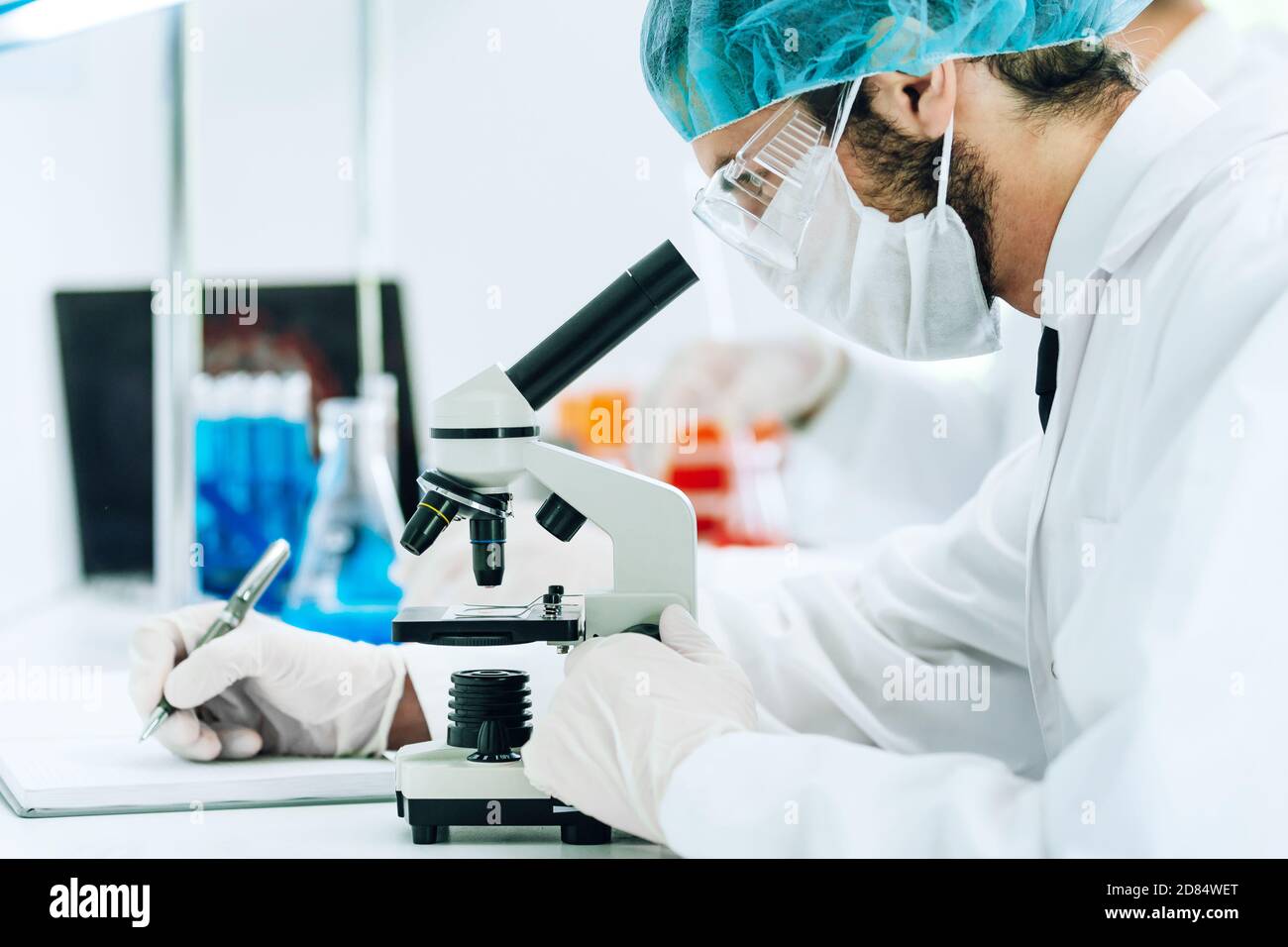 laboratory assistant conducts analyzing tests in the laboratory Stock ...