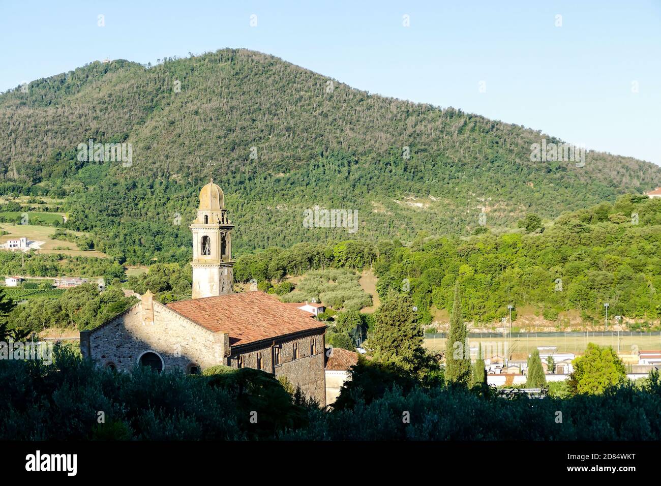 View of the village of Arqua Petrarca Stock Photo - Alamy